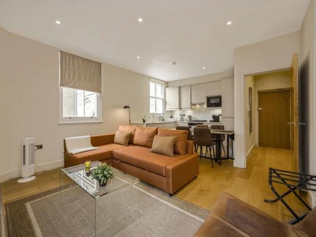 Apartment at Great Titchfield Street, City of Westminster