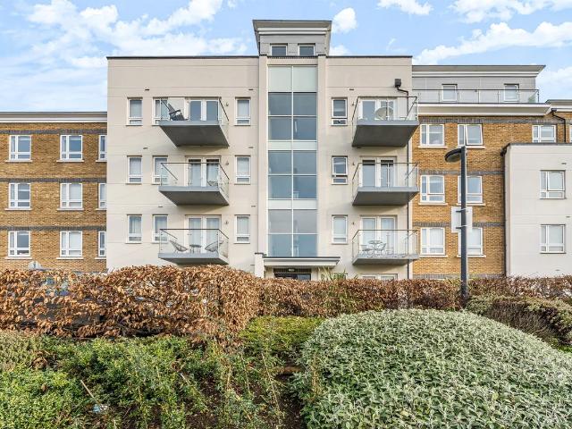 Apartment at Grebe Way, Maidenhead