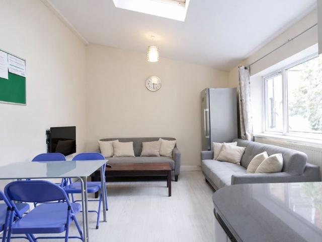 Apartment at Gregory Avenue, Nottingham