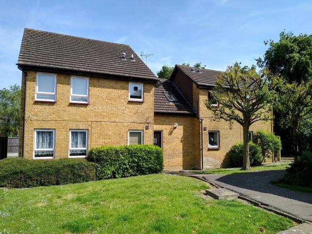 Apartment at Greding Walk, Brentwood