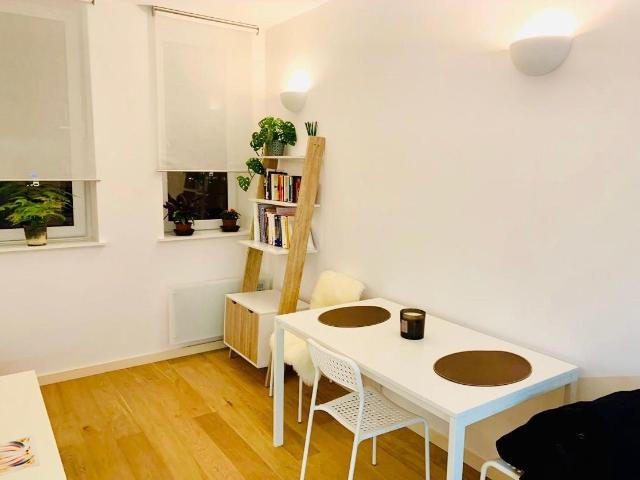 Apartment at Greenway, Greater London
