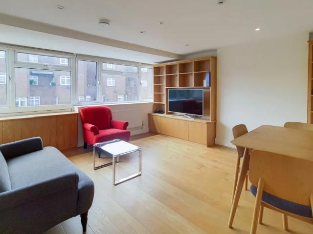 Apartment at Greenwich Park Street, Greater London
