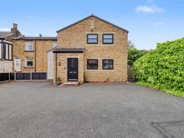 Apartment at Green Lane, Wakefield