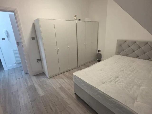 Apartment at Green Lane, Greater London