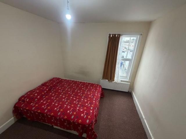 Apartment at Green Lane, Greater London