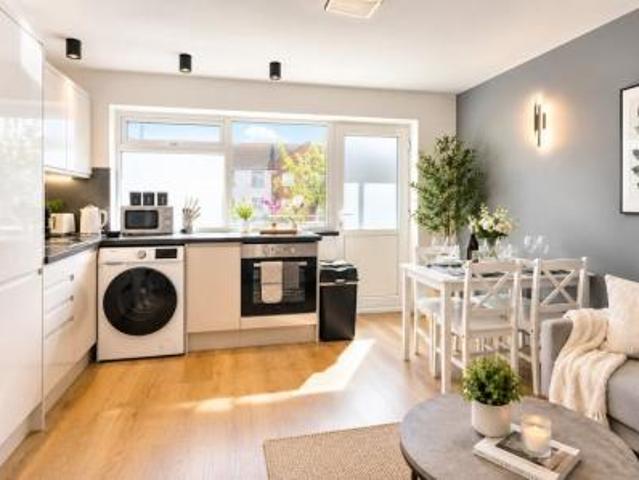 Apartment at Green Lane, Havant