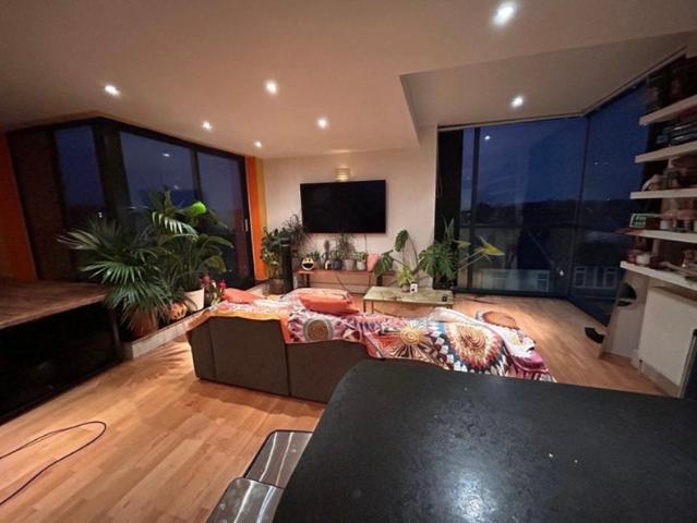Apartment at Green Street, Greater London