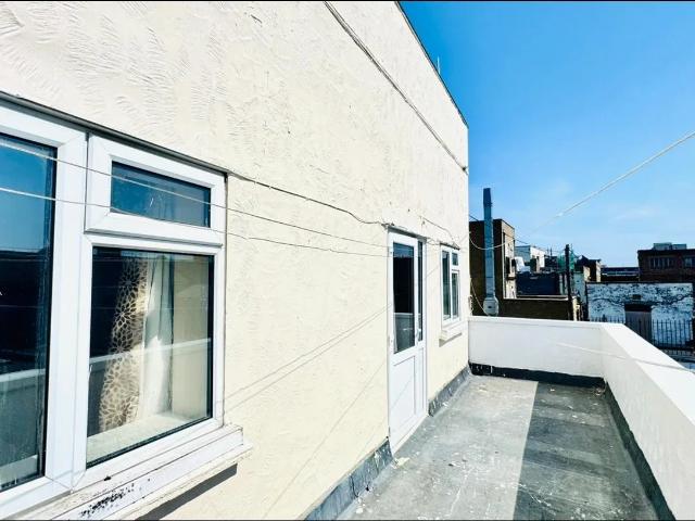 Apartment at Green Street, Greater London