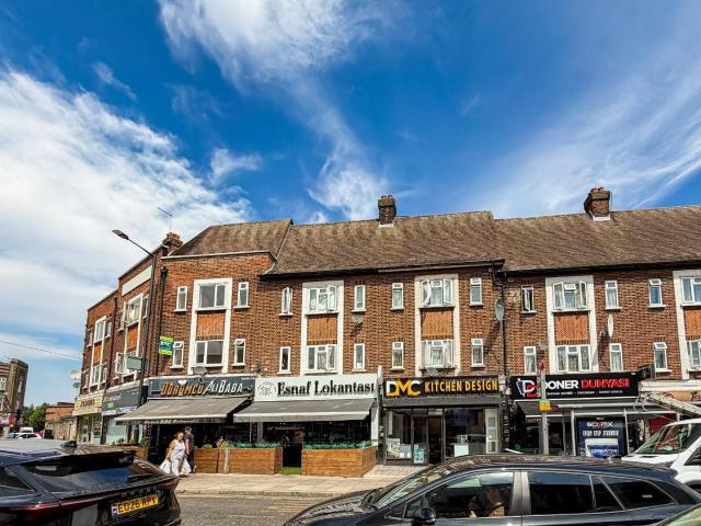 Apartment at Green Street, Greater London