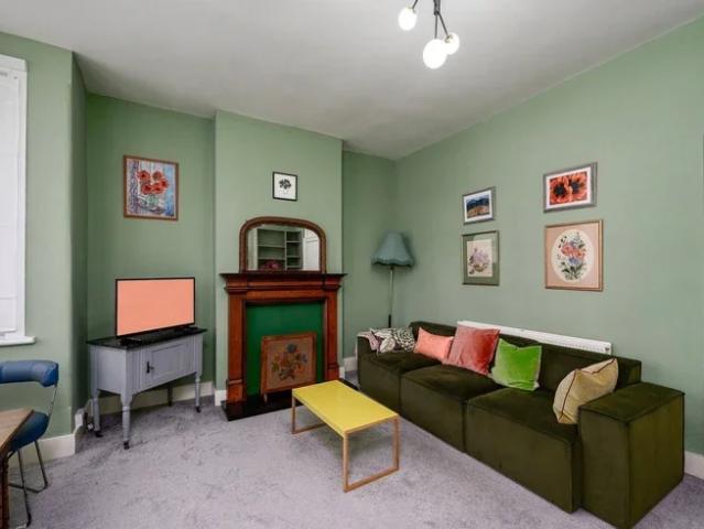 Apartment at Green Street, Greater London