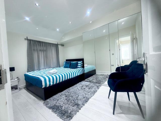 Apartment at Green Wrythe Lane, Greater London