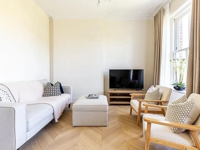 Apartment at Greencroft Gardens, Greater London