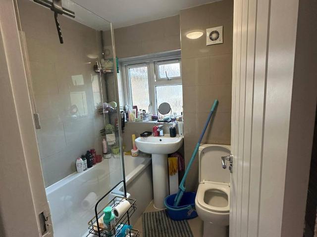 Apartment at Greenfield Avenue, Northampton