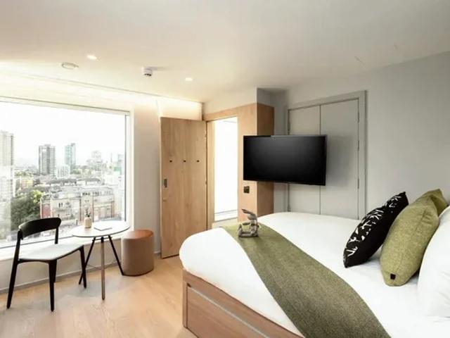 Apartment at Greenfield Road, Greater London