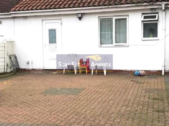 House at Greenford Road, Greater London
