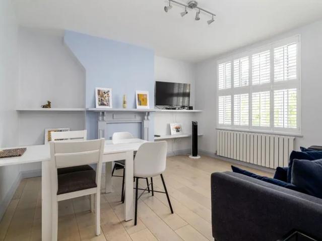 Apartment at Greenham Close, Greater London