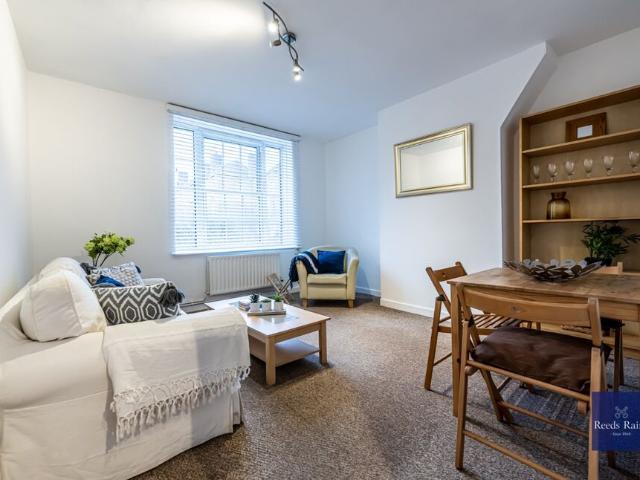 Apartment at Greenham Close, Greater London