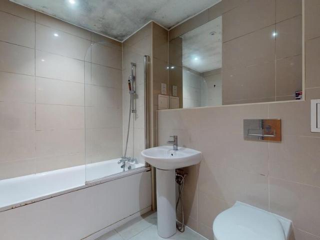 Apartment at Greenhill Way, Greater London