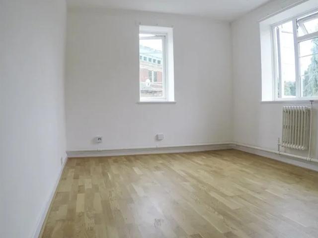 Apartment at Greenhill Way, Greater London