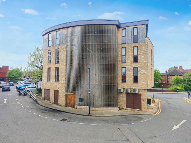 Apartment at Greenhill Way, Greater London