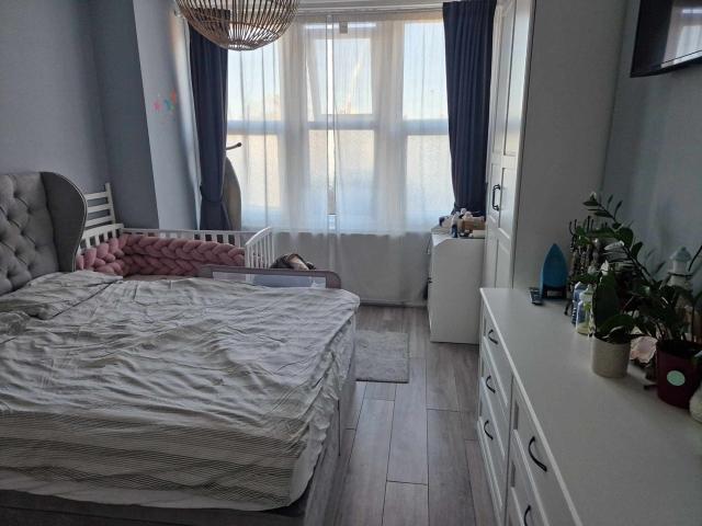 Apartment at Greenhill Way, Greater London