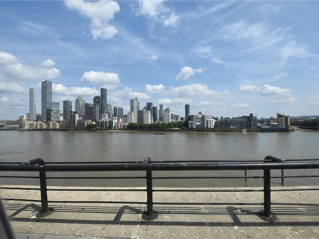 Apartment at Greenland Passage, Greater London