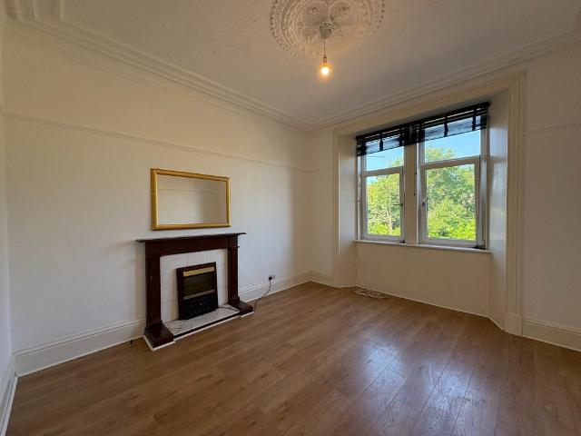 Apartment at Greenock Road, Paisley