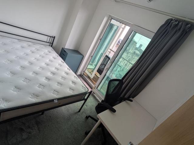 Apartment at Greens End, Greater London