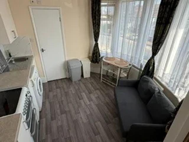 Apartment at Grenoble Gardens, Greater London