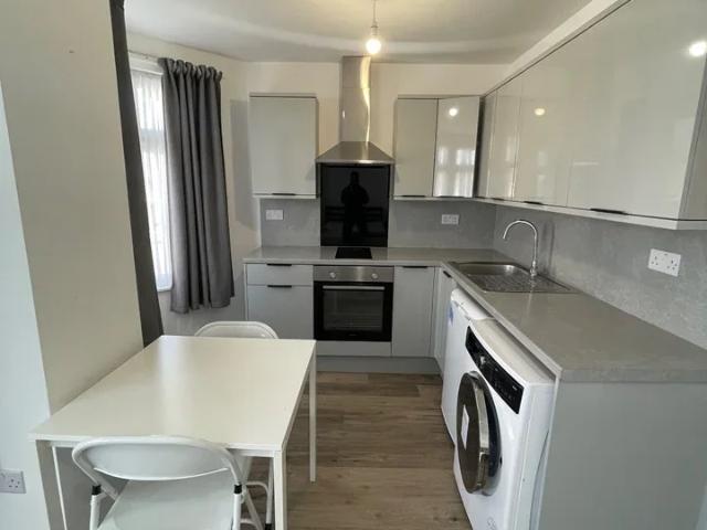 Apartment at Grenoble Gardens, Greater London
