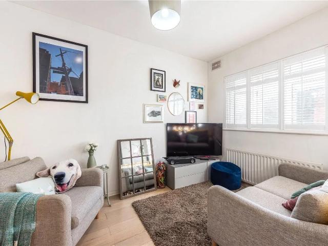 Apartment at Grenfell Road, Greater London