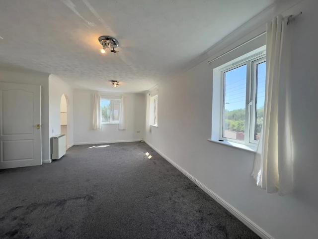 Apartment at Grenville Road, Grays