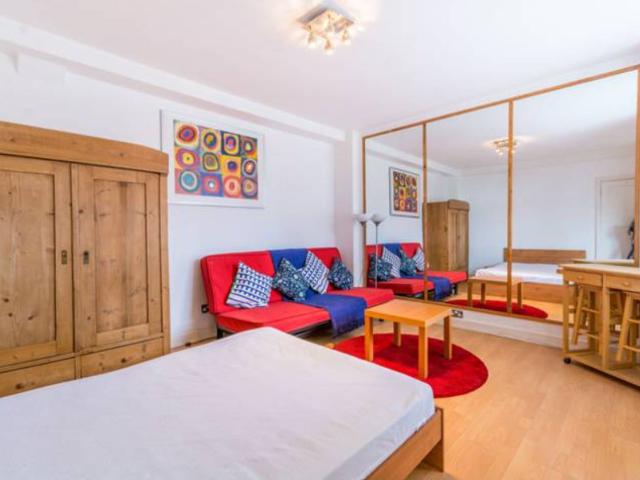 Apartment at Greville Place, London