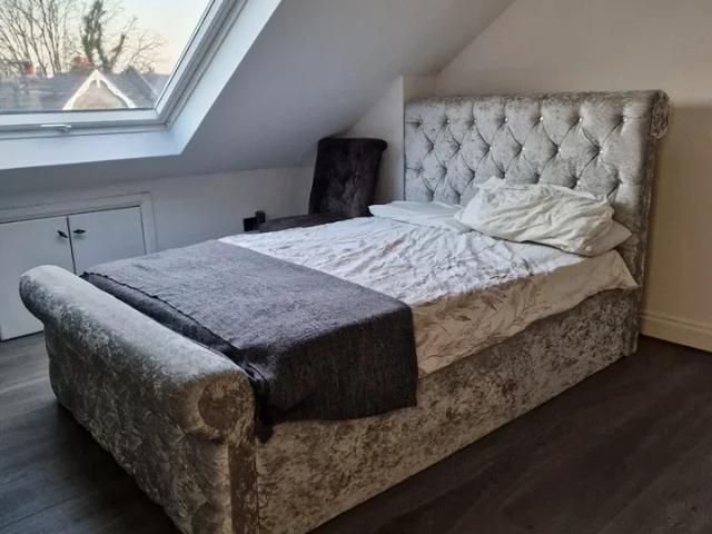 Apartment at Greyhound Lane, Greater London