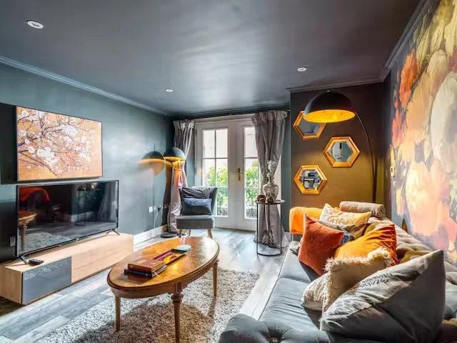 Apartment at Greyhound Road, Greater London