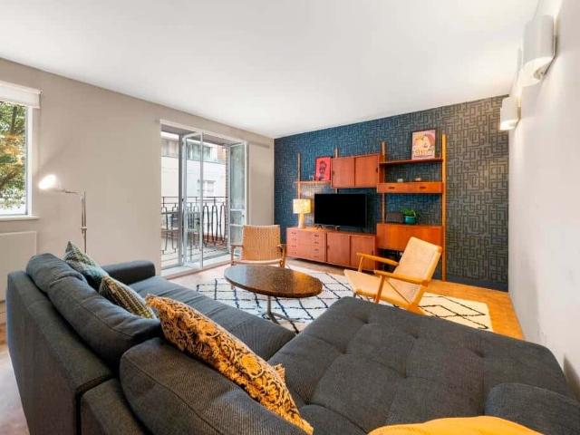 Apartment at Grosvenor Gardens, City of Westminster