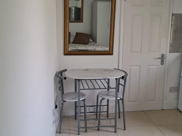 Apartment at Grosvenor Gardens, Greater London