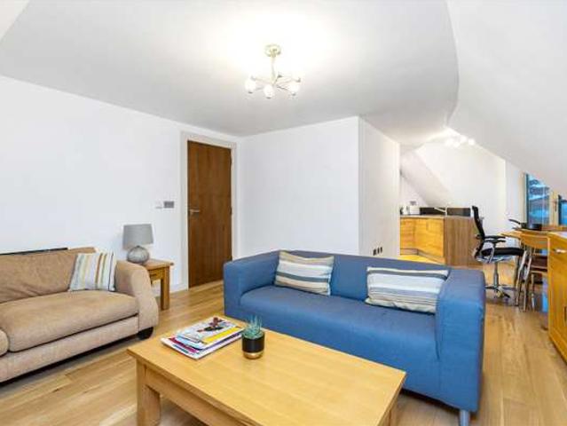 Apartment at Grosvenor Hill, Greater London
