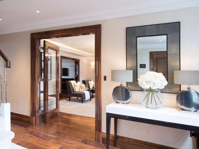 Apartment at Grosvenor Hill, London