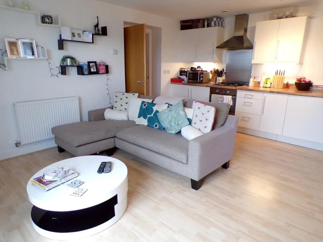 Apartment at Grosvenor Way, Greater London