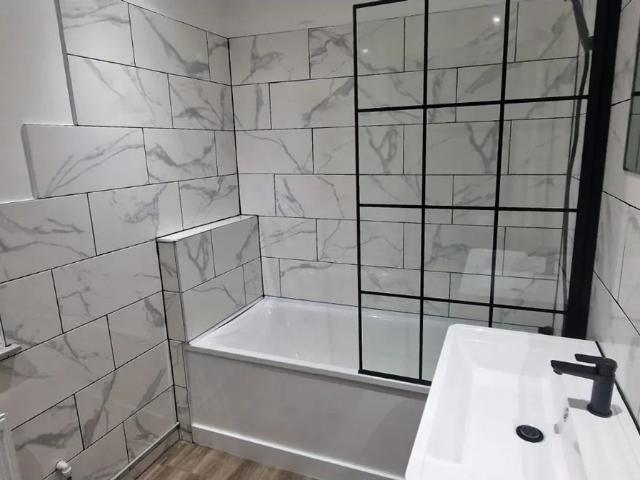 Apartment at Grove Green Road, Greater London