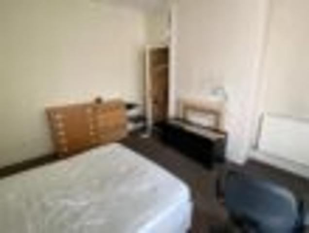 Apartment at Grove Green Road, Greater London