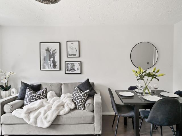 Apartment at Grove Hill, Greater London