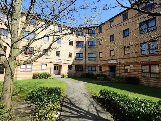 Apartment at Grovepark Gardens, Glasgow