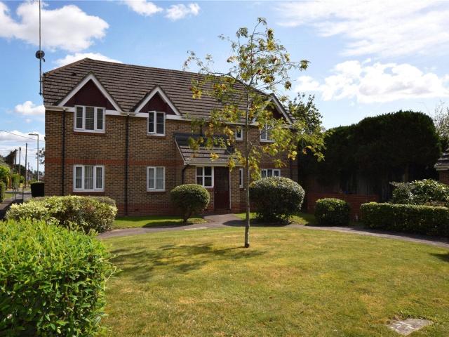 Apartment at Groves Lea, Mortimer