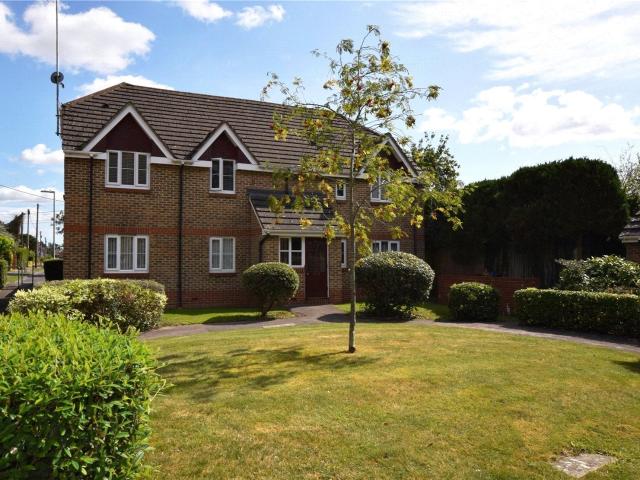 Apartment at Groves Lea, Mortimer