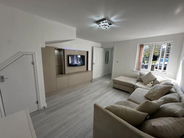 Apartment at Guardian Way, Luton