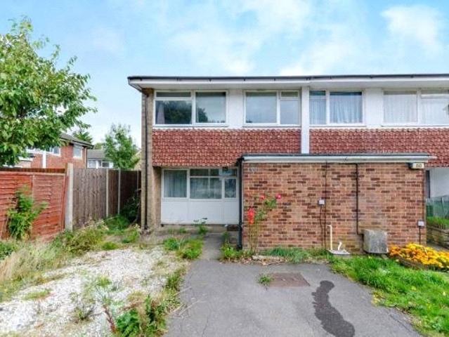 Apartment at Guildford Park Avenue, Guildford