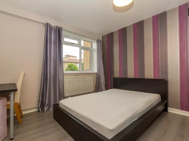 Apartment at Guildford Road, Greater London