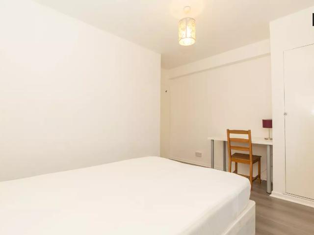 Apartment at Guildford Road, Greater London